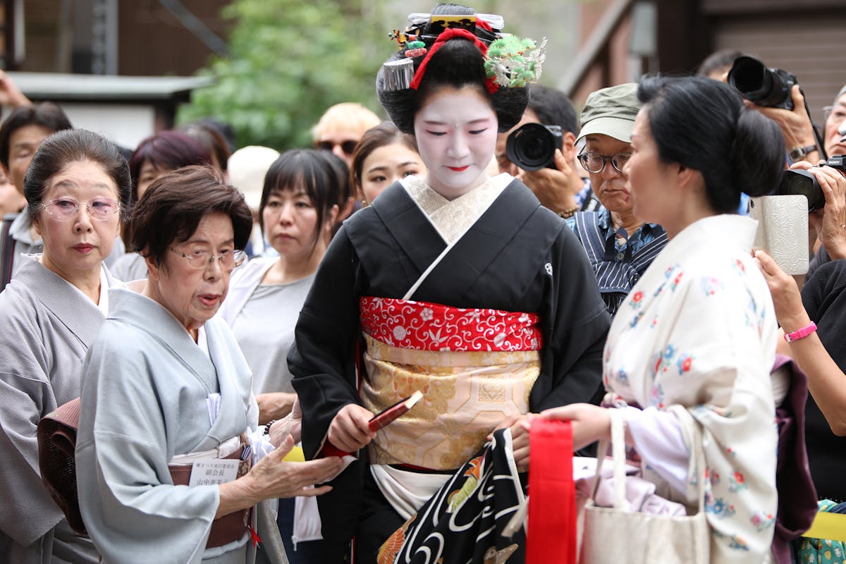 古墳時代～現代まで！美しい日本髪を当時の衣装とともに堪能できる「櫛まつり」とは？｜株式会社オマツリジャパン