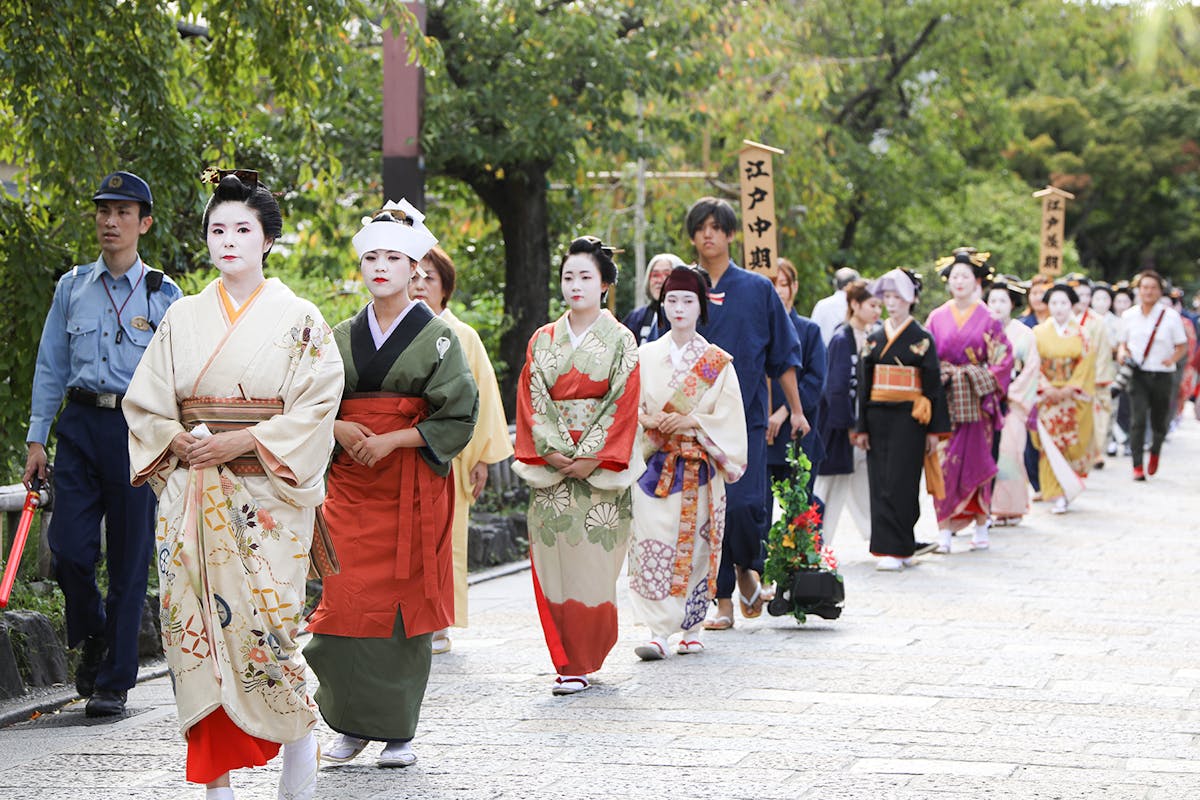 古墳時代～現代まで！美しい日本髪を当時の衣装とともに堪能できる「櫛まつり」とは？｜株式会社オマツリジャパン