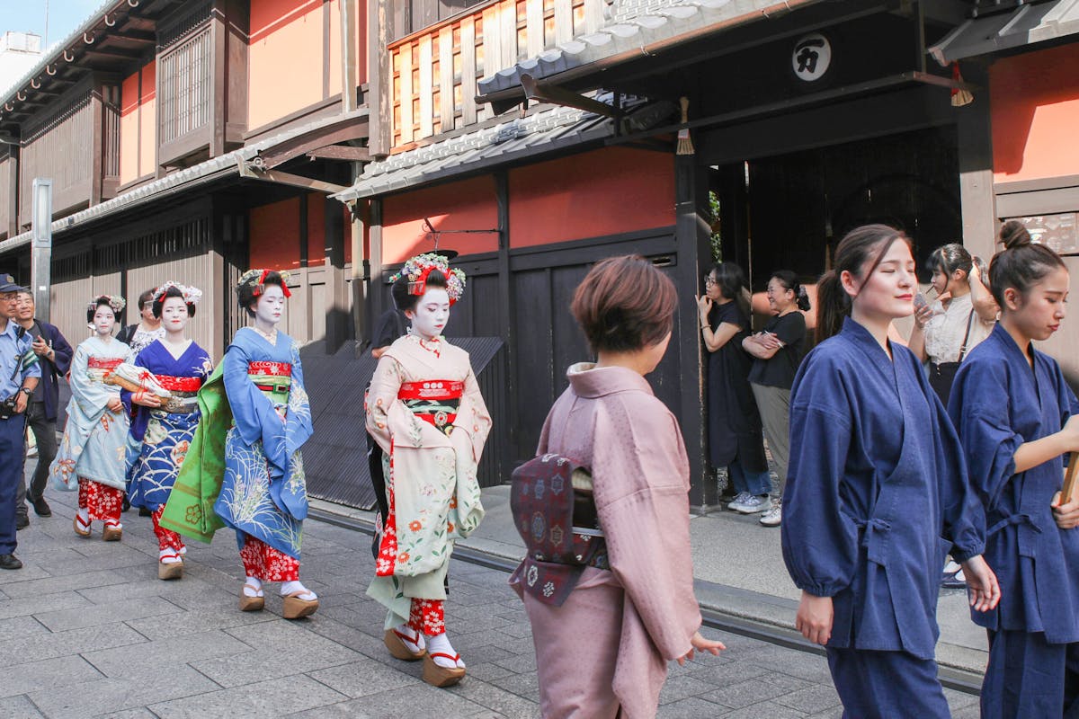 古墳時代～現代まで！美しい日本髪を当時の衣装とともに堪能できる「櫛まつり」とは？｜株式会社オマツリジャパン