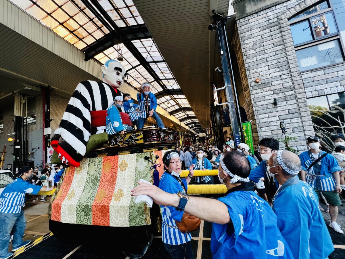 三重のからくり山車が面白い！60回目の還暦祭「大四日市まつり」で「大入道」山車を見よう！｜株式会社オマツリジャパン